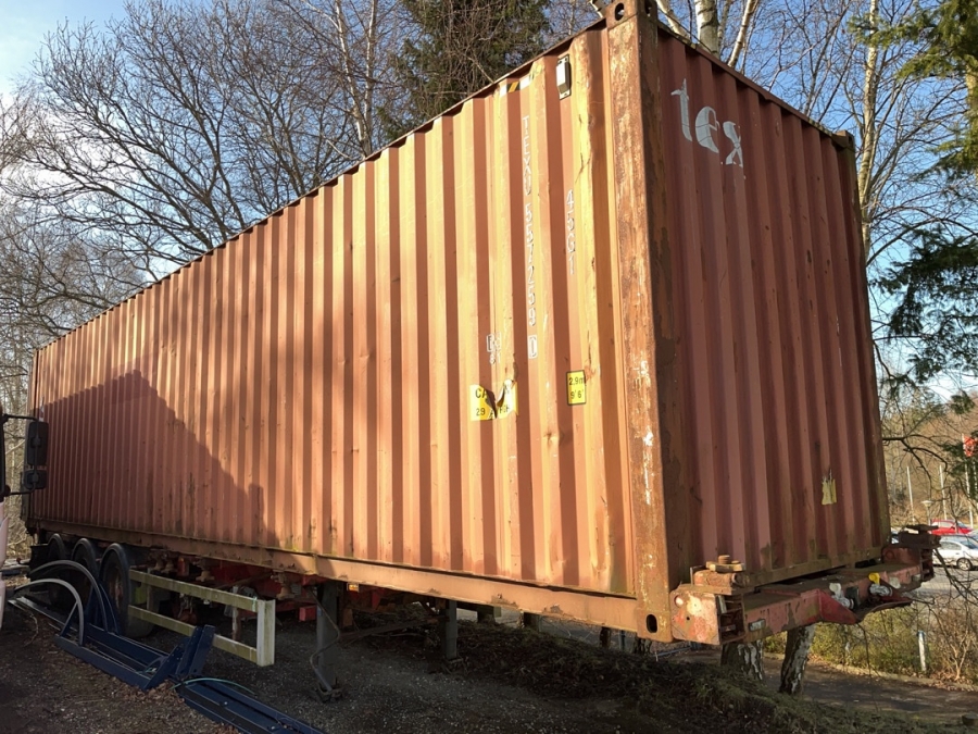 Klaravik auktioner - 40 fods container
