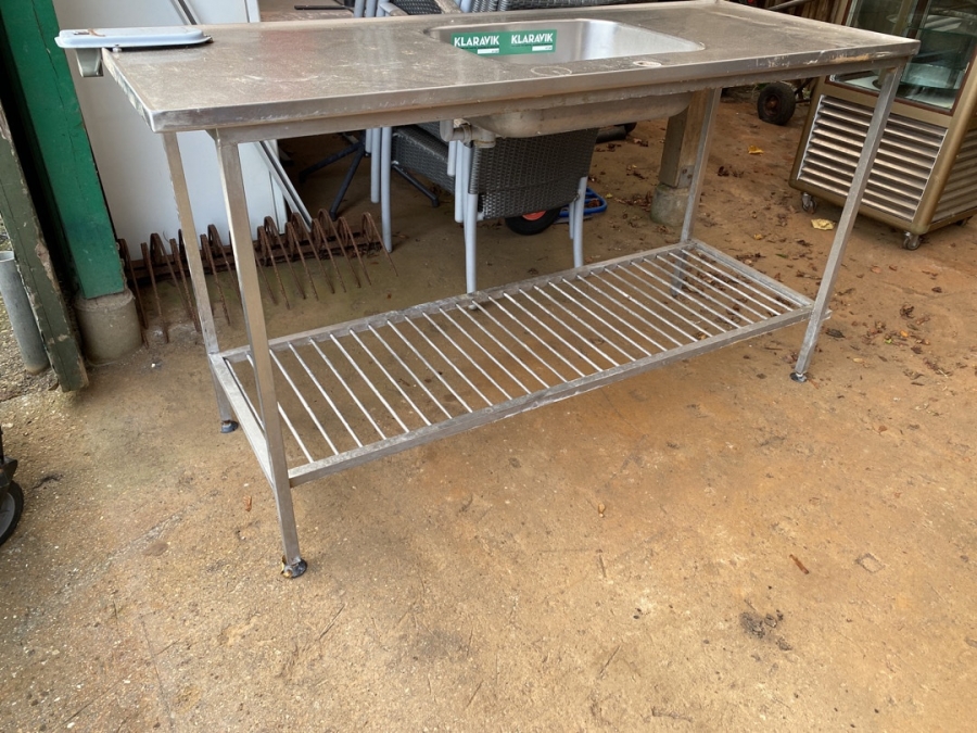 Klaravik auktioner - Rustfri bord