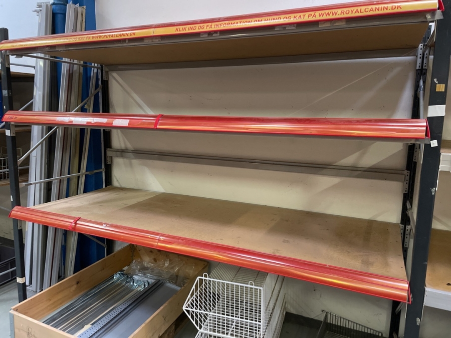 Klaravik auktioner - Lager reoler.