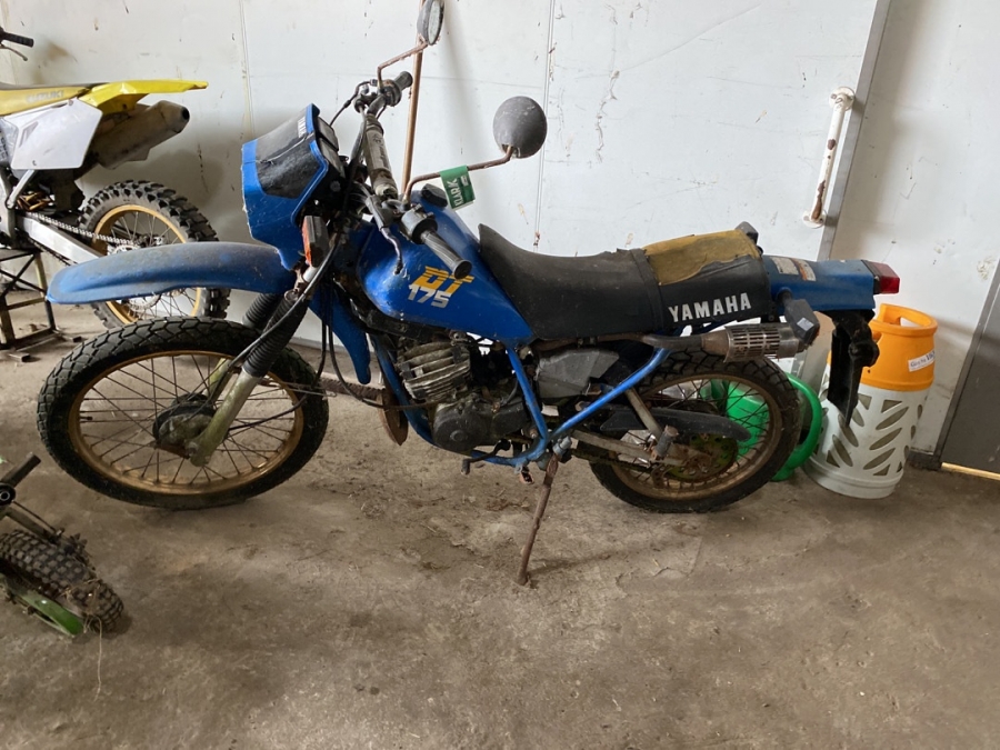 Klaravik auktioner - Motorcykel