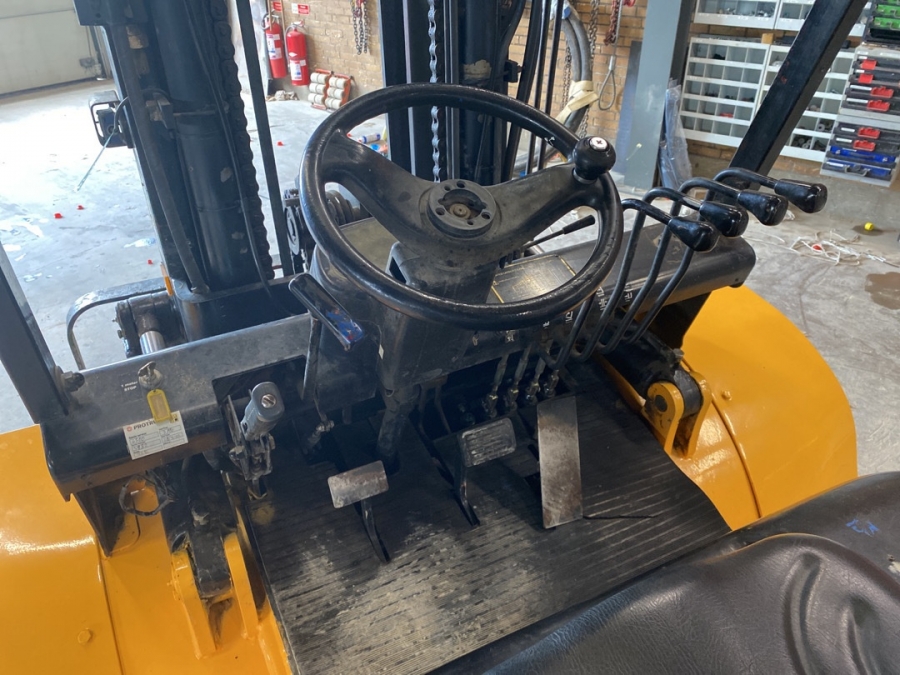 Klaravik auktioner - Truck