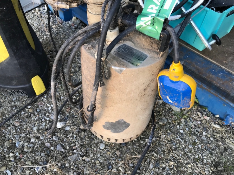 Klaravik auktioner - Grundfos dykpumpe