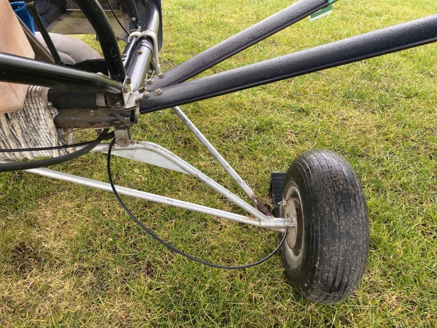 Klaravik auktioner - Flyver