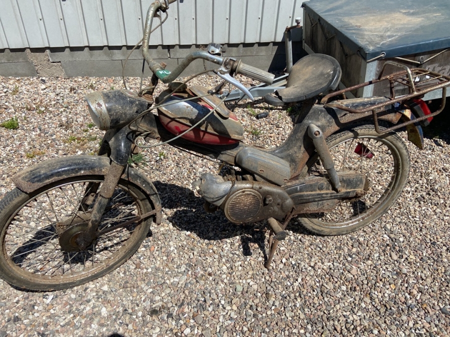 Klaravik auktioner - Knallert