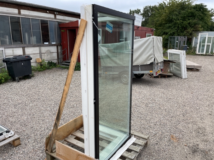 Klaravik auktioner - Vinduesparti