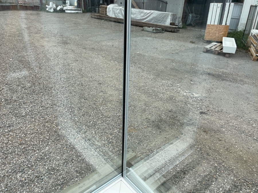 Klaravik auktioner - Vinduesparti