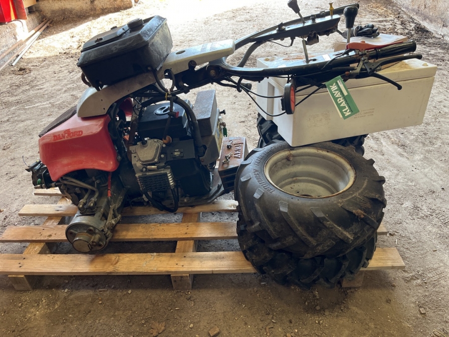 Klaravik auktioner - Redskabsbærer