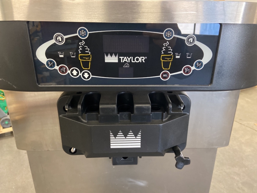 Klaravik auktioner - Softice maskine