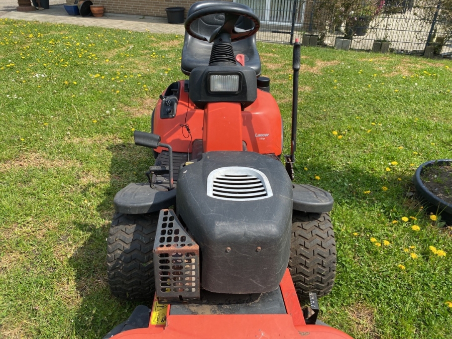 Klaravik auktioner - Havetraktor