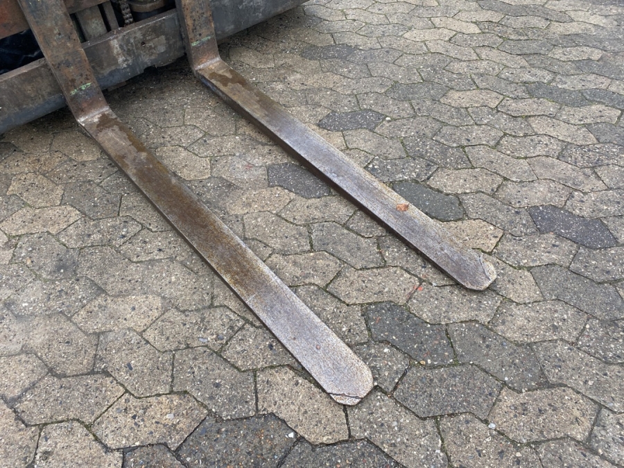 Klaravik auktioner - Truck