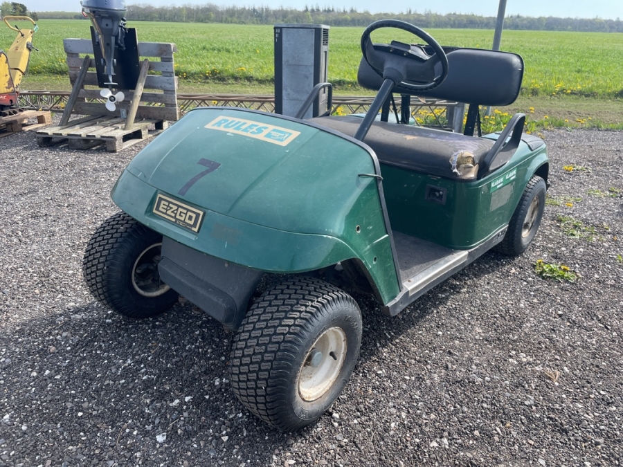 Klaravik auktioner - Golfbil