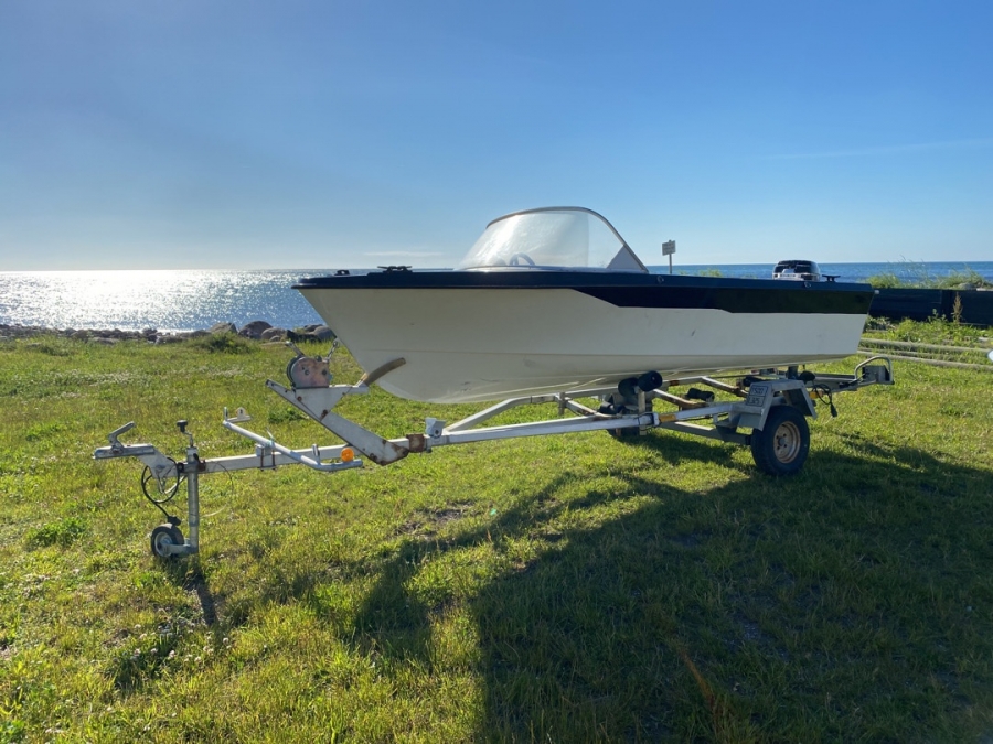 Klaravik auktioner - Styrepult båd