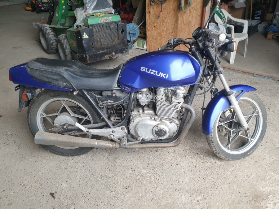 Klaravik auktioner - SUZUKI GS 450 E