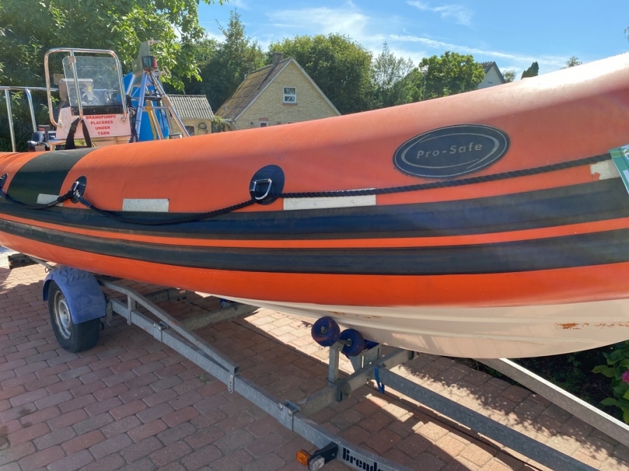 Klaravik auktioner - Rib båd