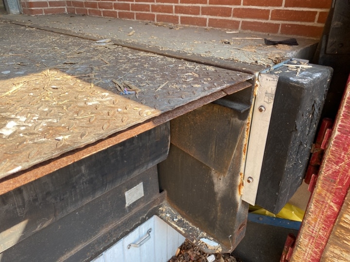 Klaravik auktioner - Læsserampe