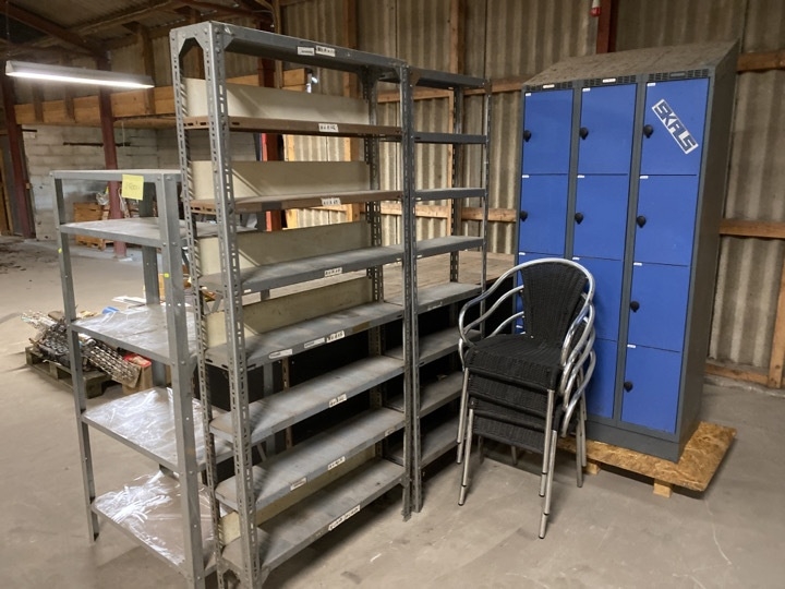 Klaravik auktioner - Reoler - Bord