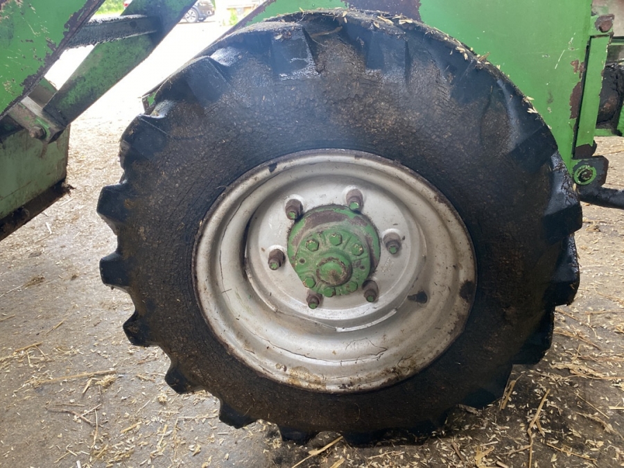 Klaravik auktioner - Minilæsser