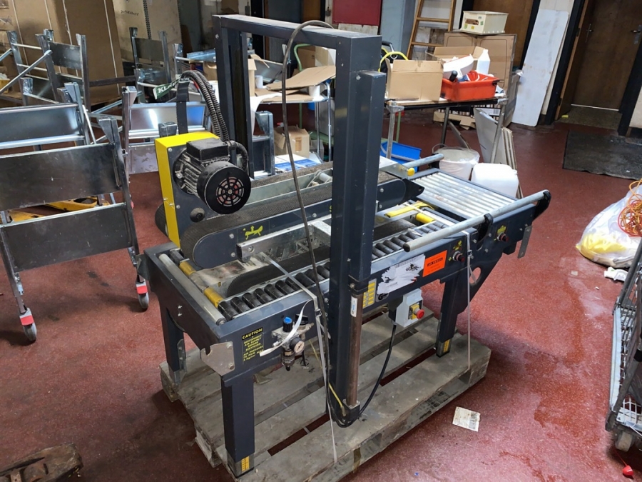 Klaravik auktioner - Tape maskine