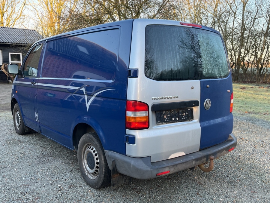 Klaravik auktioner - Kassebil