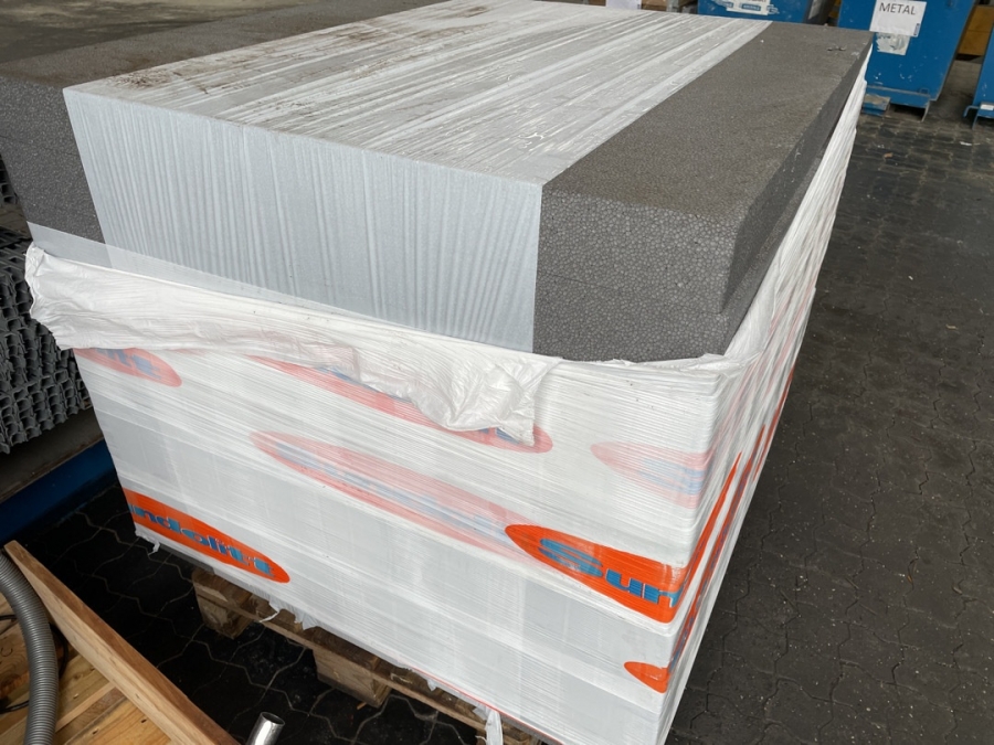 Klaravik auktioner - Gulv isolering