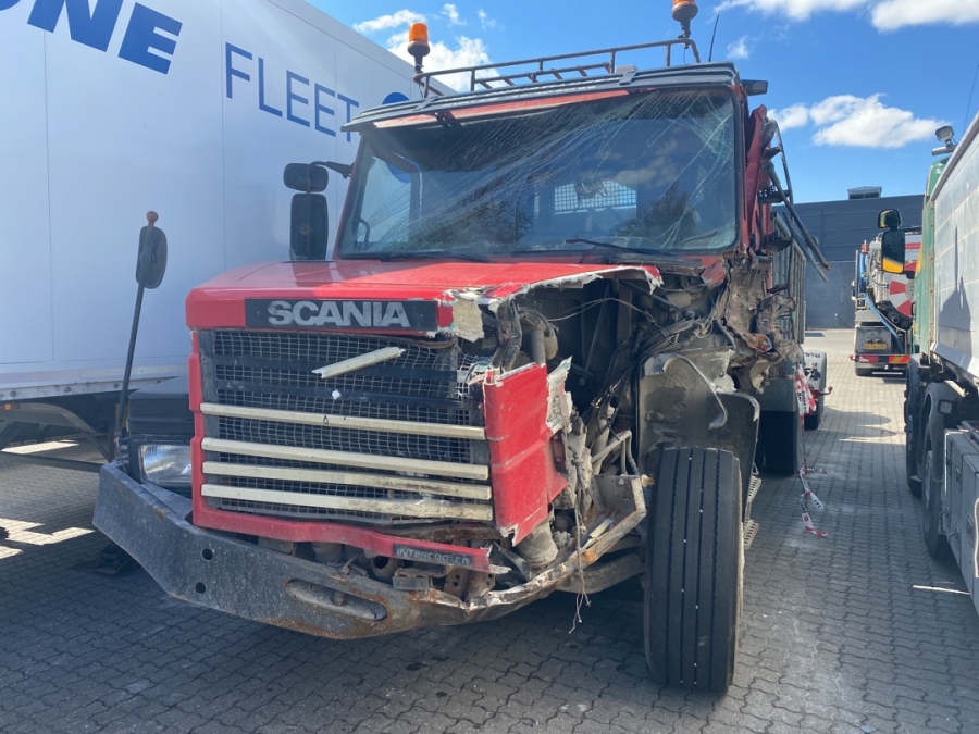 Klaravik auktioner - Scania T112 lastbil