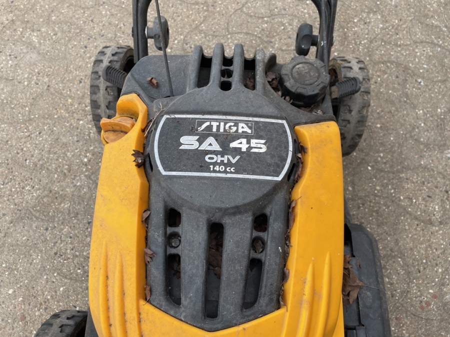 Klaravik auktioner - Plæneklipper