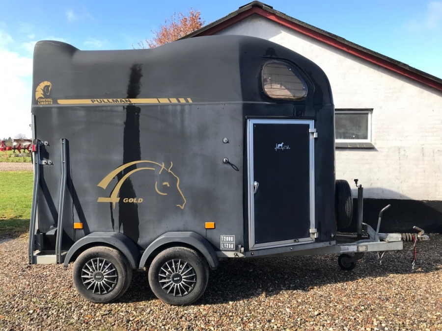 Klaravik auktioner - Cheval Liberte hestetrailer
