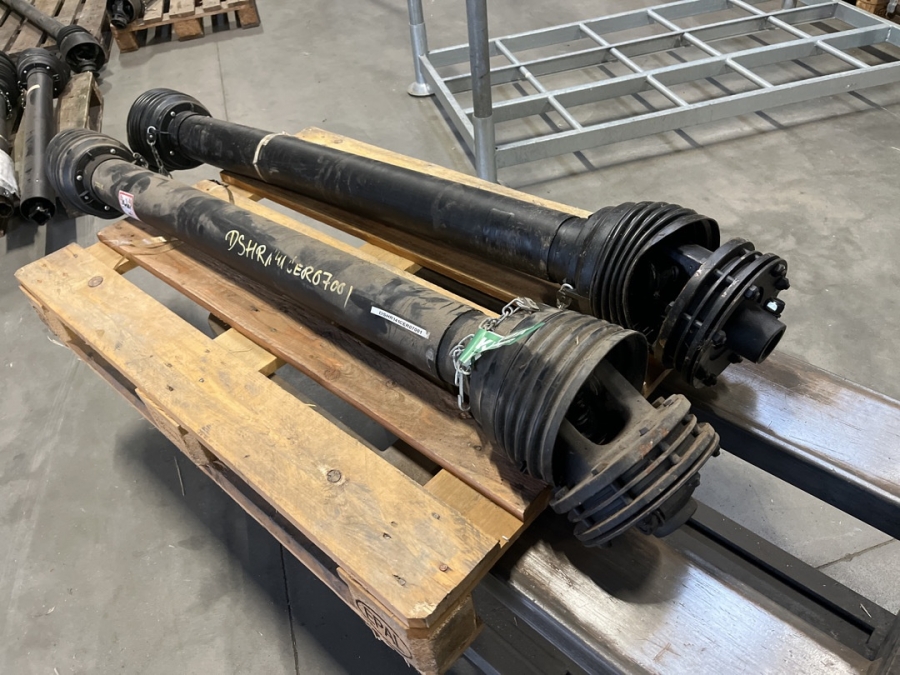 Klaravik auktioner - PTO aksler