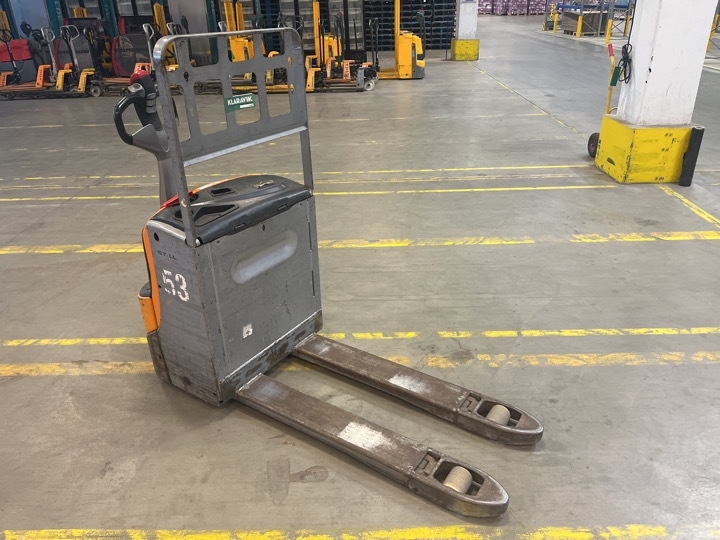 Klaravik auktioner - El hund