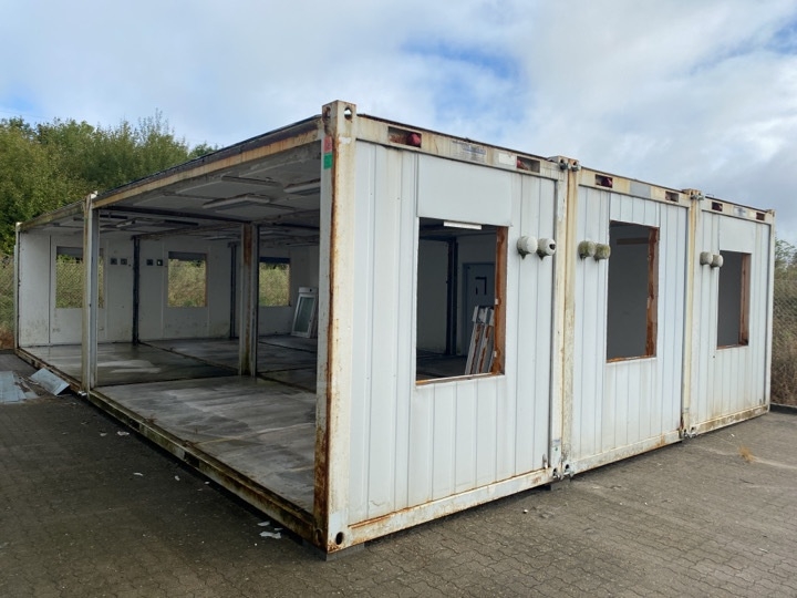 Klaravik auktioner - 6 containex moduler