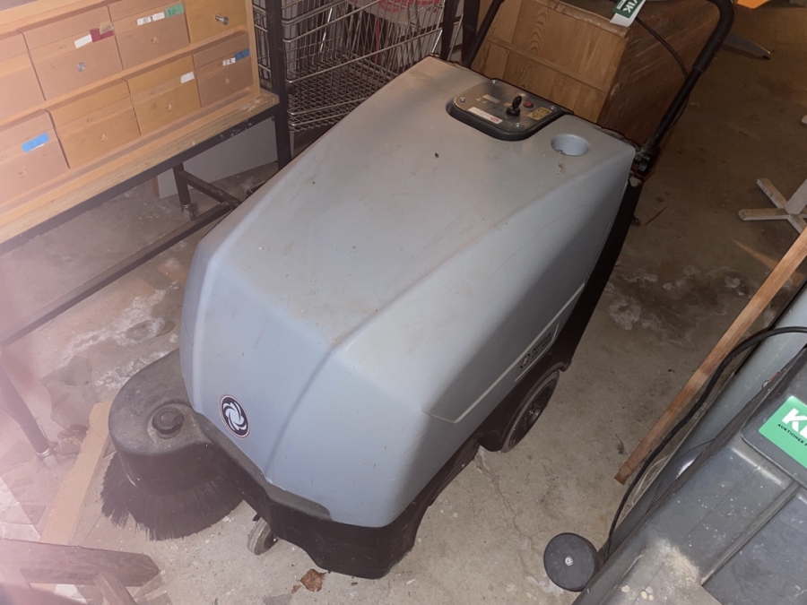 Klaravik auktioner - Gulv vasker