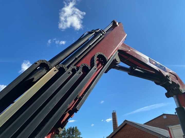 Klaravik auktioner - HMF kran